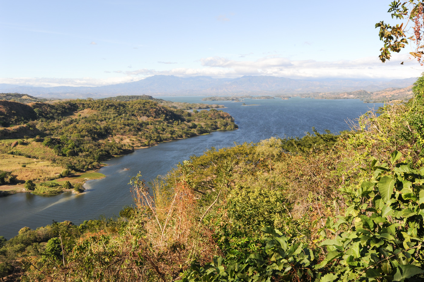 Boat Tour of Lake Suchitlan - Suchitoto - Journey Latin America